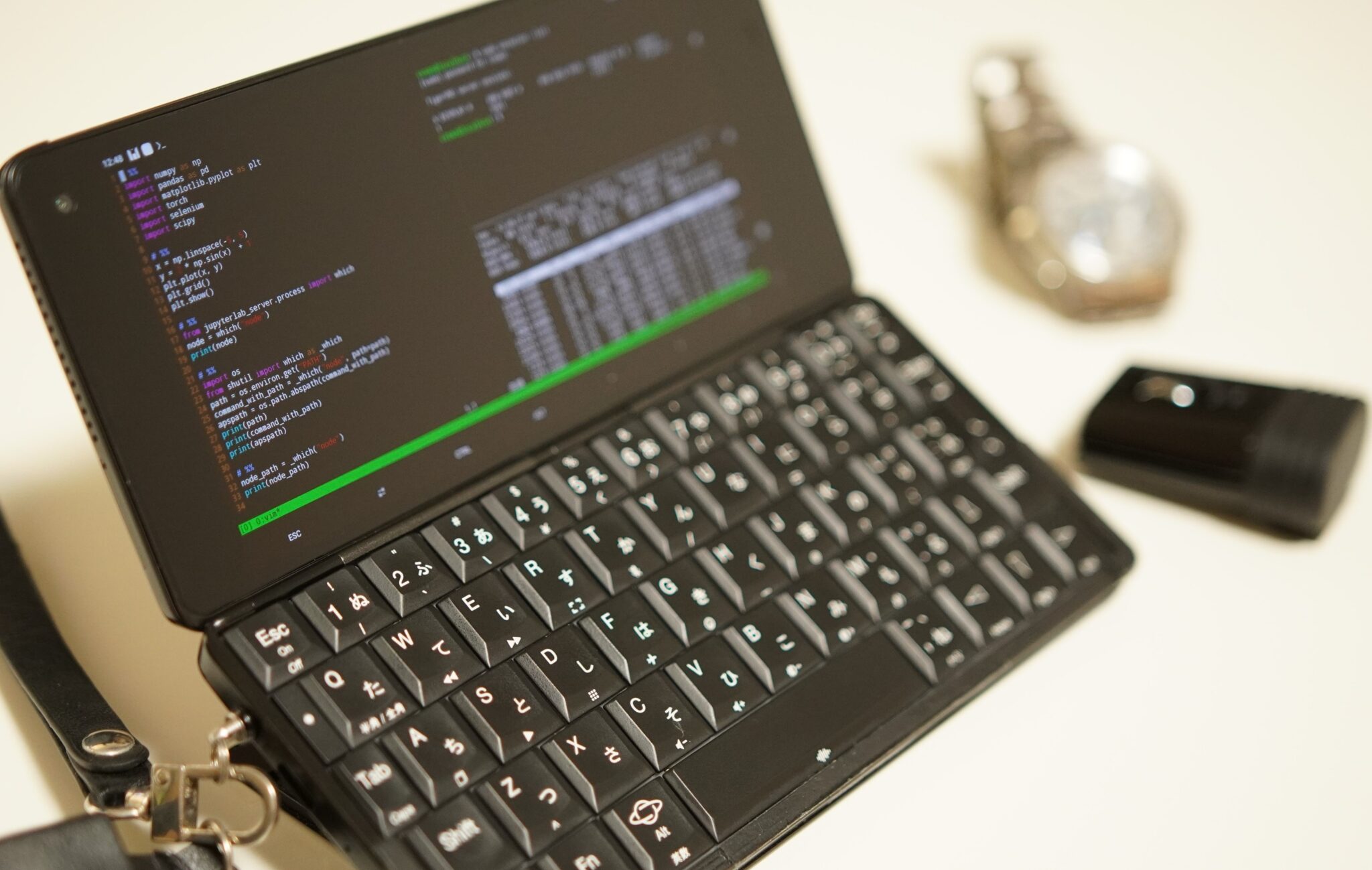 The Real Pocket Note PC : Cosmo Communicatorで感じる、キーボードデバイスの真骨頂、tmuxの世界観